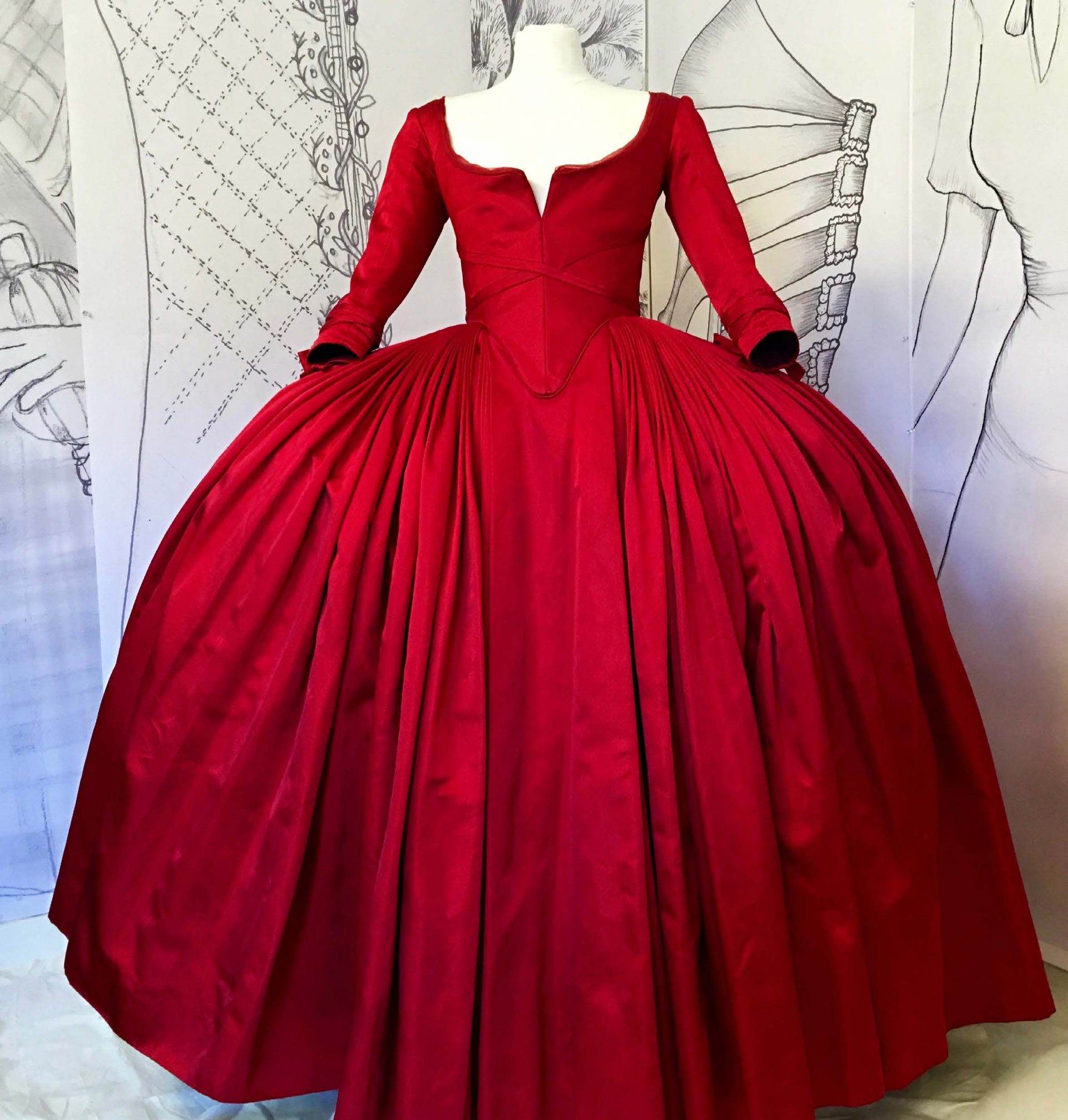 Dressed to Thrill – Enchanted Living Magazine