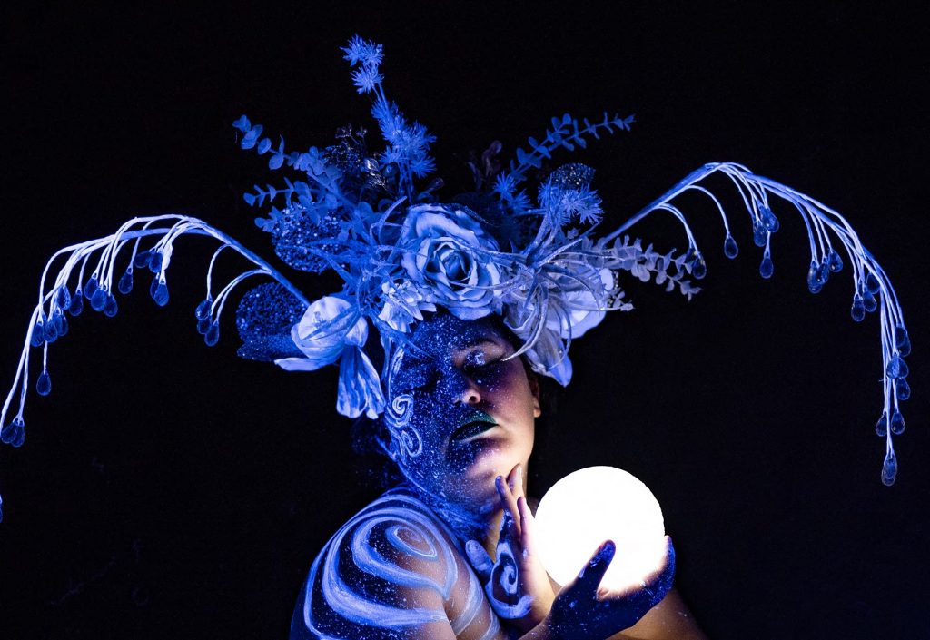 Black Light Soirée – Enchanted Living Magazine